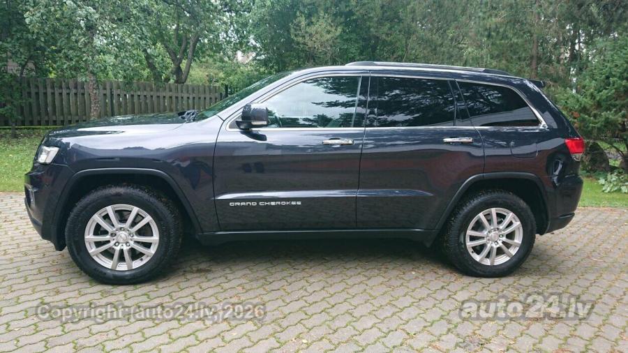 Pelēks Jeep Grand Cherokee 2013 Tallina, ar dzinēja tilpumu 3.00 L un nobraukumu 252 tūkst. km par 16800 €, foto 5 vietnē AUTOMOTO.COM.LV