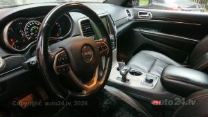 Pelēks Jeep Grand Cherokee 2013 Tallina, ar dzinēja tilpumu 3.00 L un nobraukumu 252 tūkst. km par 16800 €, foto 7 vietnē AUTOMOTO.COM.LV
