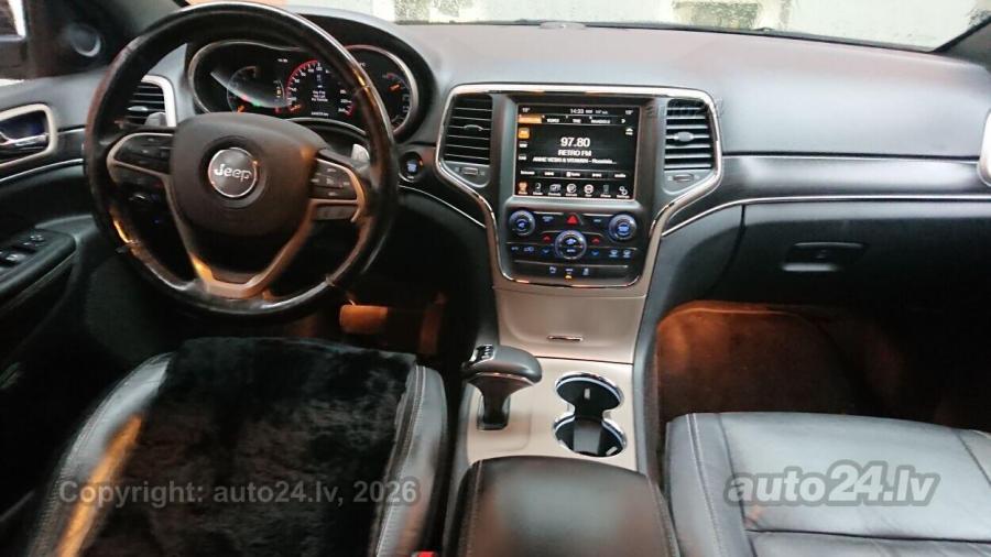 Pelēks Jeep Grand Cherokee 2013 Tallina, ar dzinēja tilpumu 3.00 L un nobraukumu 252 tūkst. km par 16800 €, foto 8 vietnē AUTOMOTO.COM.LV