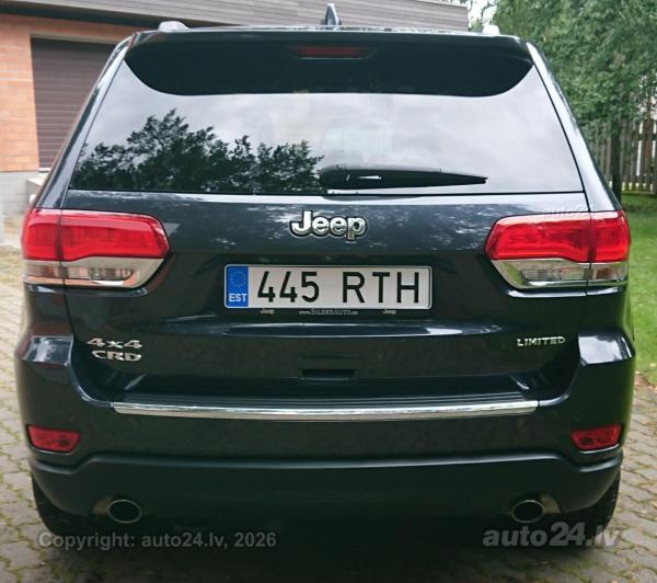 Grey Jeep Grand Cherokee 2013 in Tallinn, with an engine capacity of 3.00 L and mileage of 252 thousand km for 16800 €, photo 6 on AUTOMOTO.COM.LV