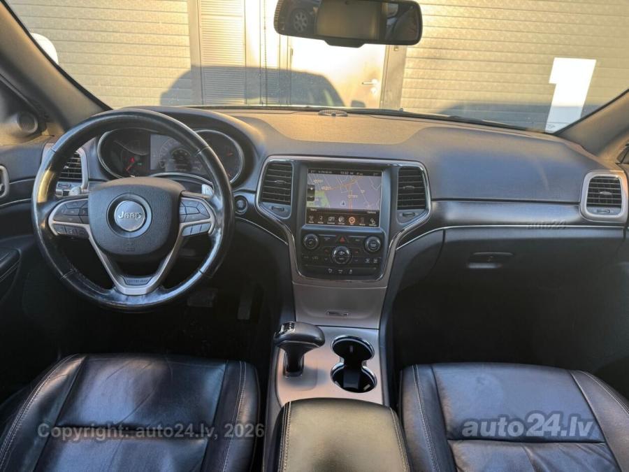 Pelēks Jeep Grand Cherokee 2013 Tallina, ar dzinēja tilpumu 3.00 L un nobraukumu 252 tūkst. km par 10995 €, foto 11 vietnē AUTOMOTO.COM.LV