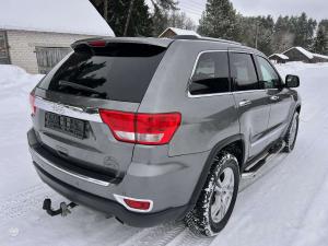 Pelēks Jeep Grand Cherokee 2013 Utena, ar dzinēja tilpumu 2.99 L un nobraukumu 184 tūkst. km par 9200 €, foto 6 vietnē AUTOMOTO.COM.LV