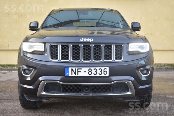 Pelēks Jeep Grand Cherokee 2013 Talsi, ar dzinēja tilpumu 3.00 L un nobraukumu 199 tūkst. km par 13000 €, foto 3 vietnē AUTOMOTO.COM.LV