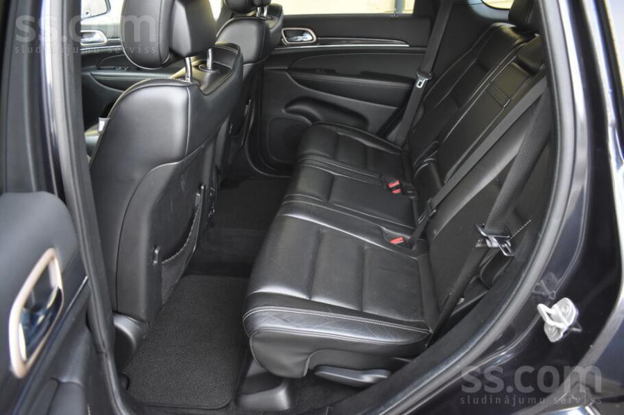 Pelēks Jeep Grand Cherokee 2013 Talsi, ar dzinēja tilpumu 3.00 L un nobraukumu 199 tūkst. km par 13000 €, foto 7 vietnē AUTOMOTO.COM.LV