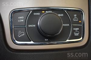 Pelēks Jeep Grand Cherokee 2013 Talsi, ar dzinēja tilpumu 3.00 L un nobraukumu 199 tūkst. km par 13000 €, foto 17 vietnē AUTOMOTO.COM.LV