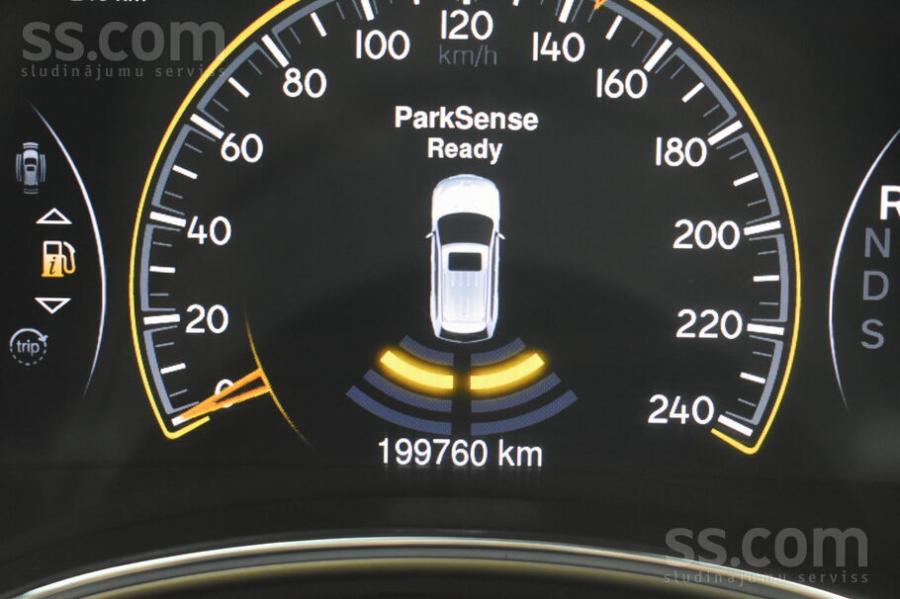 Pelēks Jeep Grand Cherokee 2013 Talsi, ar dzinēja tilpumu 3.00 L un nobraukumu 199 tūkst. km par 13000 €, foto 23 vietnē AUTOMOTO.COM.LV