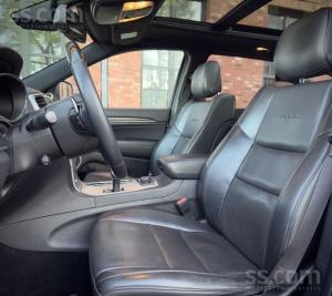 Grey Jeep Grand Cherokee 2013 in Riga, with an engine capacity of 3.00 L and mileage of 207 thousand km for 14990 €, photo 19 on AUTOMOTO.COM.LV