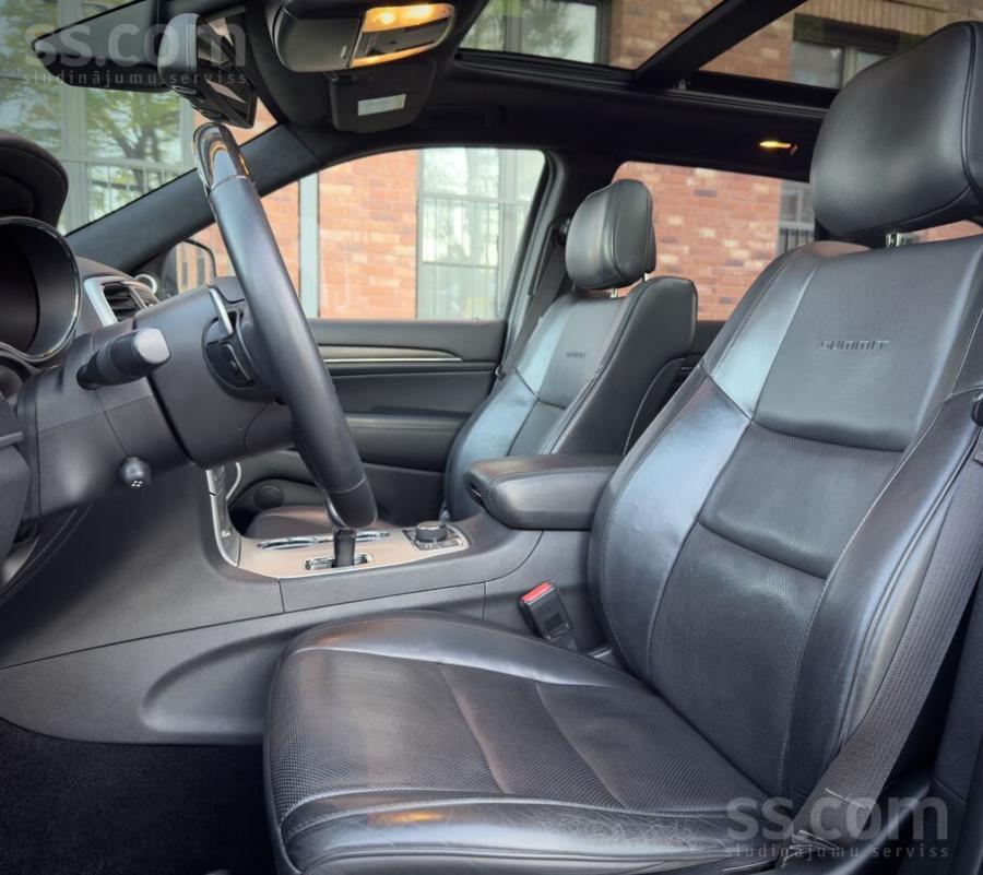 Grey Jeep Grand Cherokee 2013 in Riga, with an engine capacity of 3.00 L and mileage of 207 thousand km for 14990 €, photo 19 on AUTOMOTO.COM.LV