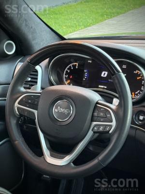 Grey Jeep Grand Cherokee 2013 in Riga, with an engine capacity of 3.00 L and mileage of 207 thousand km for 14990 €, photo 26 on AUTOMOTO.COM.LV