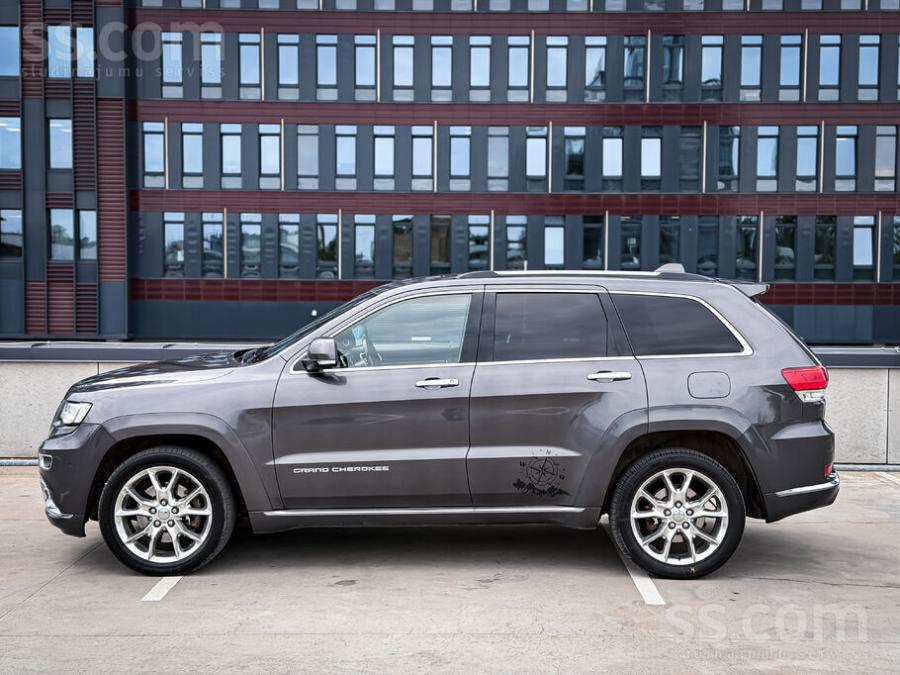 Pelēks Jeep Grand Cherokee 2013 Rīga, ar dzinēja tilpumu 3.00 L un nobraukumu 0 tūkst. km par 7950 €, foto 4 vietnē AUTOMOTO.COM.LV