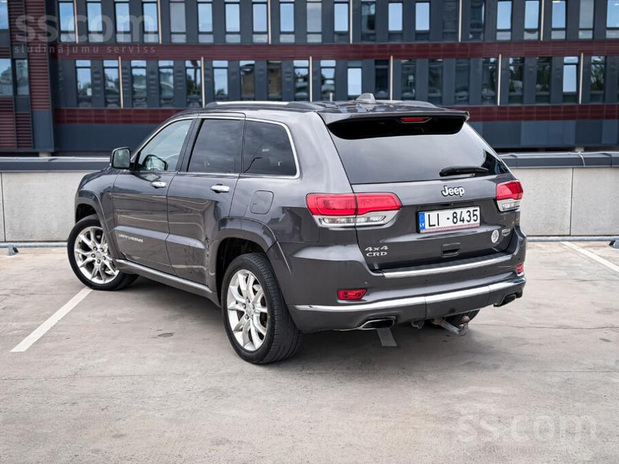 Pelēks Jeep Grand Cherokee 2013 Rīga, ar dzinēja tilpumu 3.00 L un nobraukumu 0 tūkst. km par 7950 €, foto 5 vietnē AUTOMOTO.COM.LV