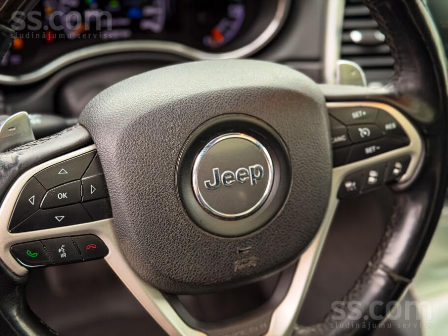 Pelēks Jeep Grand Cherokee 2013 Rīga, ar dzinēja tilpumu 3.00 L un nobraukumu 0 tūkst. km par 7950 €, foto 9 vietnē AUTOMOTO.COM.LV