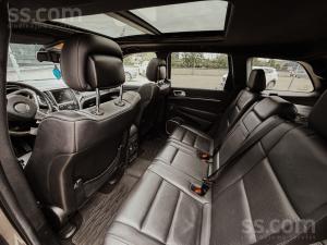 Pelēks Jeep Grand Cherokee 2013 Rīga, ar dzinēja tilpumu 3.00 L un nobraukumu 0 tūkst. km par 7950 €, foto 18 vietnē AUTOMOTO.COM.LV