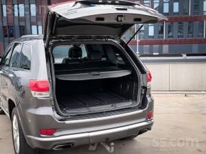 Pelēks Jeep Grand Cherokee 2013 Rīga, ar dzinēja tilpumu 3.00 L un nobraukumu 0 tūkst. km par 7950 €, foto 19 vietnē AUTOMOTO.COM.LV