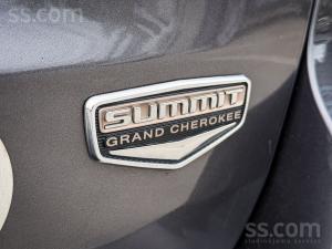 Pelēks Jeep Grand Cherokee 2013 Rīga, ar dzinēja tilpumu 3.00 L un nobraukumu 0 tūkst. km par 7950 €, foto 20 vietnē AUTOMOTO.COM.LV