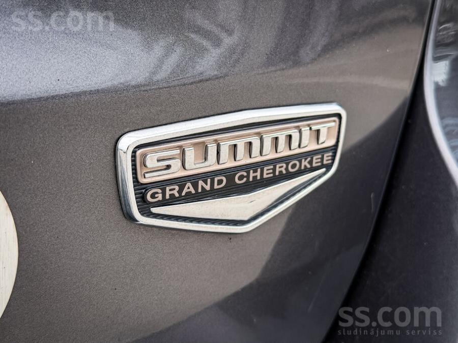 Pelēks Jeep Grand Cherokee 2013 Rīga, ar dzinēja tilpumu 3.00 L un nobraukumu 0 tūkst. km par 7950 €, foto 20 vietnē AUTOMOTO.COM.LV