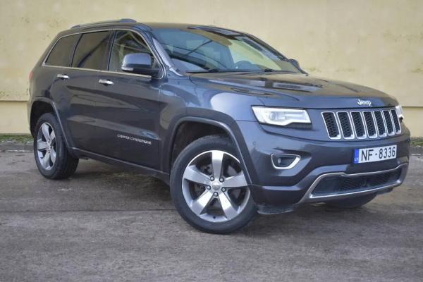 Grey Jeep Grand Cherokee 2013 in Talsi, with an engine capacity of 3.00 L and mileage of 199 thousand km for 13000 €, photo 1 on AUTOMOTO.COM.LV