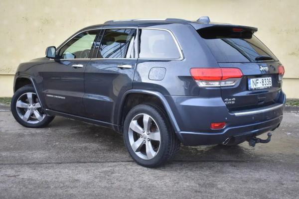 Grey Jeep Grand Cherokee 2013 in Talsi, with an engine capacity of 3.00 L and mileage of 199 thousand km for 13000 €, photo 2 on AUTOMOTO.COM.LV