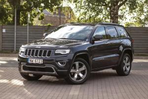 Grey Jeep Grand Cherokee 2013 in Jelgava, with an engine capacity of 3.00 L and mileage of 127 thousand km for 13500 €, photo  on AUTOMOTO.COM.LV