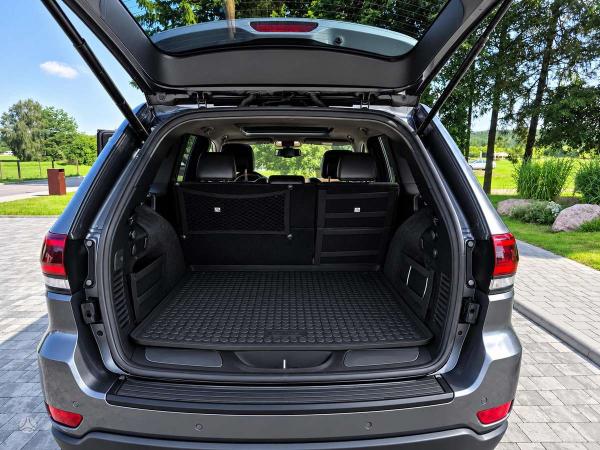 Pelēks Jeep Grand Cherokee 2013 Kauņa, ar dzinēja tilpumu 5.70 L un nobraukumu 204 tūkst. km par 11500 €, foto 4 vietnē AUTOMOTO.COM.LV