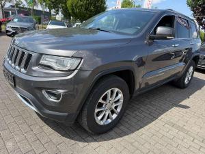Grey Jeep Grand Cherokee 2013 in Marijampole, with an engine capacity of 2.99 L and mileage of 287 thousand km for 7650 €, photo 9 on AUTOMOTO.COM.LV