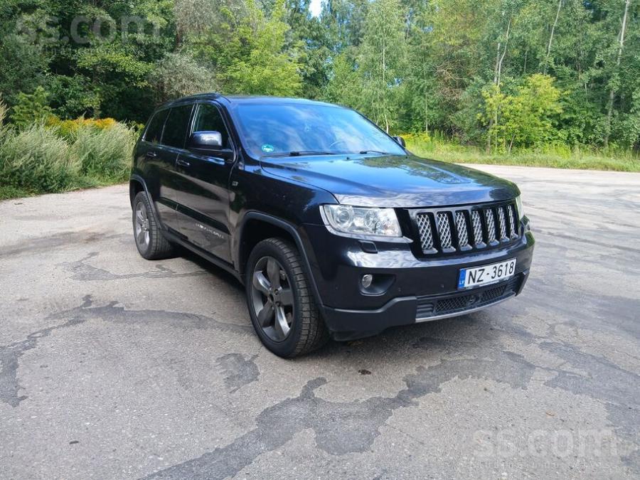 Pelēks Jeep Grand Cherokee 2013 Rīga, ar dzinēja tilpumu 3.00 L un nobraukumu 179 tūkst. km par 9500 €, foto 9 vietnē AUTOMOTO.COM.LV