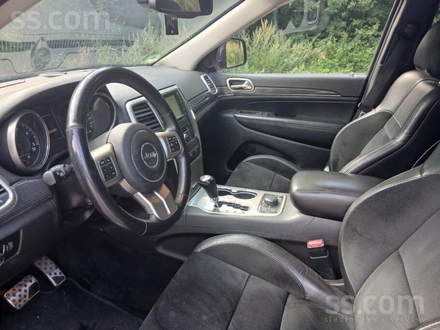 Pelēks Jeep Grand Cherokee 2013 Rīga, ar dzinēja tilpumu 3.00 L un nobraukumu 179 tūkst. km par 9500 €, foto 10 vietnē AUTOMOTO.COM.LV
