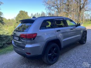 Grey Jeep Grand Cherokee 2014 in Klaipeda, with an engine capacity of 3.00 L and mileage of 213 thousand km for 14500 €, photo 5 on AUTOMOTO.COM.LV