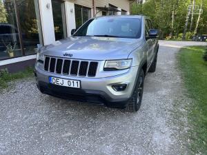 Grey Jeep Grand Cherokee 2014 in Klaipeda, with an engine capacity of 3.00 L and mileage of 213 thousand km for 14500 €, photo 7 on AUTOMOTO.COM.LV