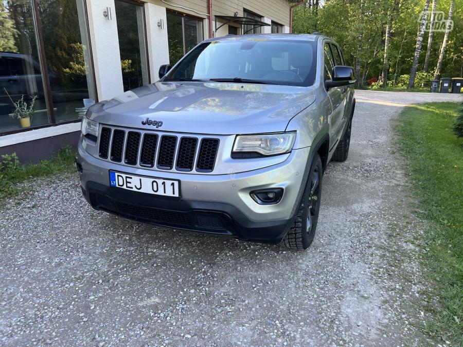 Grey Jeep Grand Cherokee 2014 in Klaipeda, with an engine capacity of 3.00 L and mileage of 213 thousand km for 14500 €, photo 7 on AUTOMOTO.COM.LV