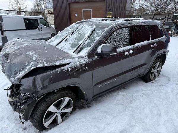 Pelēks Jeep Grand Cherokee 2014 Šauļi, ar dzinēja tilpumu 2.99 L un nobraukumu 188 tūkst. km par 5859 €, foto 1 vietnē AUTOMOTO.COM.LV