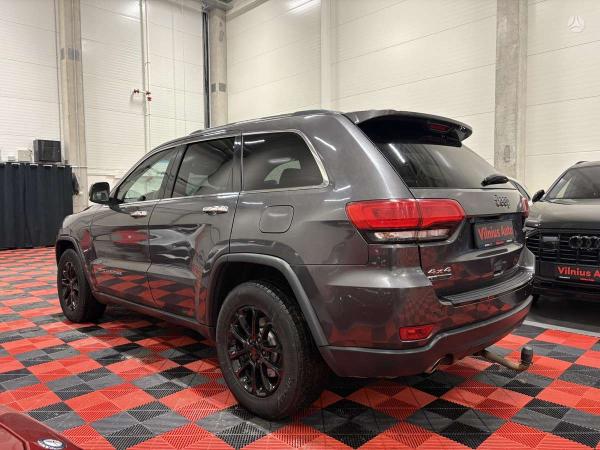 Grey Jeep Grand Cherokee 2014 in Vilnius, with an engine capacity of 2.99 L and mileage of 201 thousand km for 13500 €, photo 6 on AUTOMOTO.COM.LV