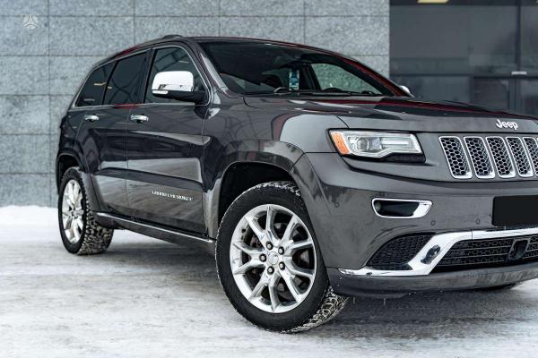 Pelēks Jeep Grand Cherokee 2014 Klaipėda, ar dzinēja tilpumu 5.65 L un nobraukumu 148 tūkst. km par 16900 €, foto 7 vietnē AUTOMOTO.COM.LV