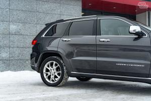 Grey Jeep Grand Cherokee 2014 in Klaipeda, with an engine capacity of 5.70 L and mileage of 148 thousand km for 16700 €, photo 6 on AUTOMOTO.COM.LV