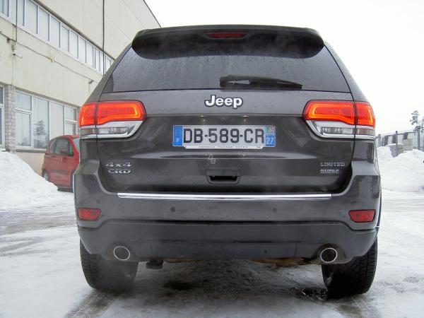 Grey Jeep Grand Cherokee 2014 in Vilnius, with an engine capacity of 3.00 L and mileage of 218 thousand km for 11699 €, photo 9 on AUTOMOTO.COM.LV