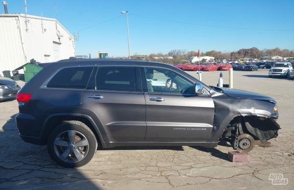 Grey Jeep Grand Cherokee 2014 in Kaunas, with an engine capacity of 5.70 L and mileage of 193 thousand km for 8500 €, photo 3 on AUTOMOTO.COM.LV