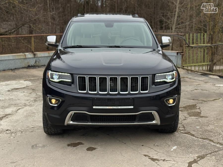 Pelēks Jeep Grand Cherokee 2014 Viļņa, ar dzinēja tilpumu 5.70 L un nobraukumu 143 tūkst. km par 15500 €, foto 2 vietnē AUTOMOTO.COM.LV
