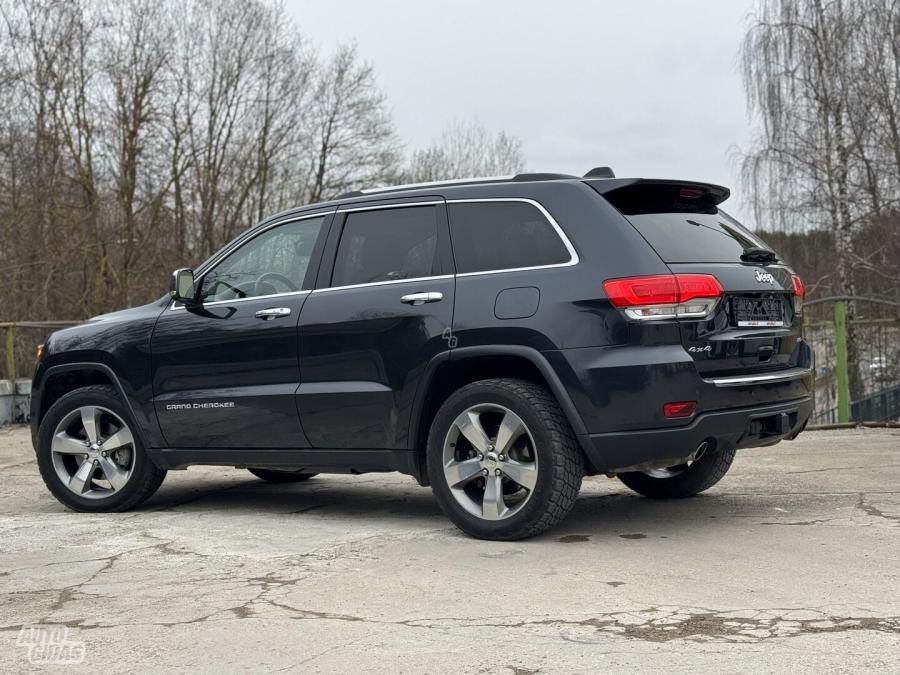 Pelēks Jeep Grand Cherokee 2014 Viļņa, ar dzinēja tilpumu 5.70 L un nobraukumu 143 tūkst. km par 15500 €, foto 10 vietnē AUTOMOTO.COM.LV