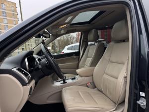 Pelēks Jeep Grand Cherokee 2014 Viļņa, ar dzinēja tilpumu 5.70 L un nobraukumu 143 tūkst. km par 15500 €, foto 23 vietnē AUTOMOTO.COM.LV