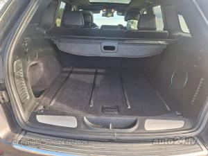 Grey Jeep Grand Cherokee 2014 in Parnu, with an engine capacity of 3.00 L and mileage of 238 thousand km for 15500 €, photo 10 on AUTOMOTO.COM.LV