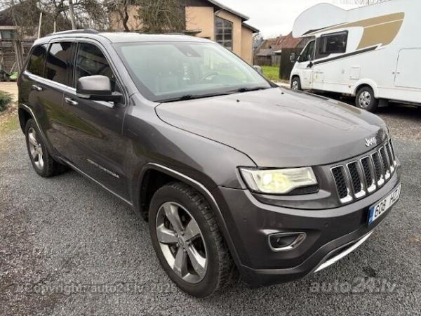 Grey Jeep Grand Cherokee 2014 in Tallinn, with an engine capacity of 3.00 L and mileage of 172 thousand km for 14800 €, photo 2 on AUTOMOTO.COM.LV