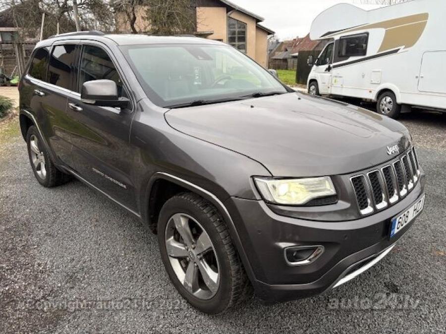 Grey Jeep Grand Cherokee 2014 in Tallinn, with an engine capacity of 3.00 L and mileage of 172 thousand km for 14800 €, photo 3 on AUTOMOTO.COM.LV