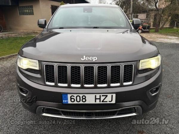 Grey Jeep Grand Cherokee 2014 in Tallinn, with an engine capacity of 3.00 L and mileage of 172 thousand km for 14800 €, photo 3 on AUTOMOTO.COM.LV
