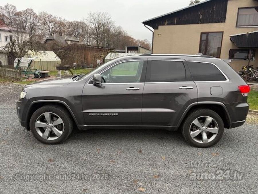 Grey Jeep Grand Cherokee 2014 in Tallinn, with an engine capacity of 3.00 L and mileage of 172 thousand km for 14800 €, photo 5 on AUTOMOTO.COM.LV