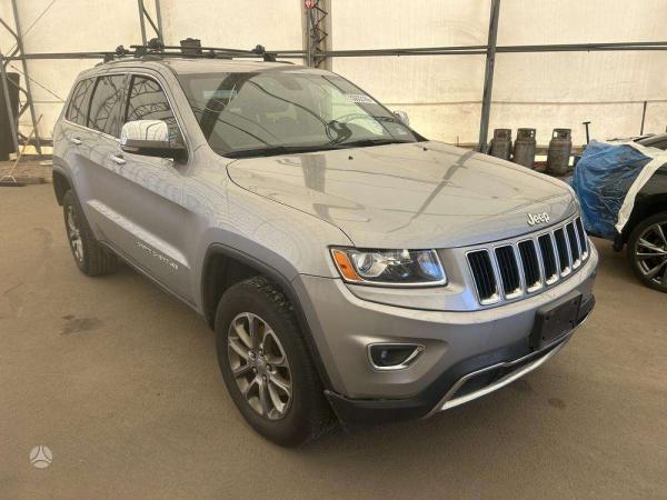 Grey Jeep Grand Cherokee 2014 in Siauliai, with an engine capacity of 3.60 L and mileage of 280 thousand km for 7878 €, photo 10 on AUTOMOTO.COM.LV