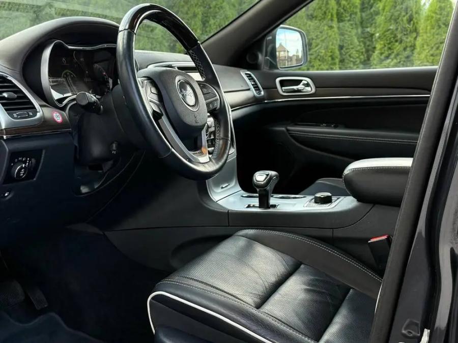 Pelēks Jeep Grand Cherokee 2014 Jelgava, ar dzinēja tilpumu 3.00 L un nobraukumu 214 tūkst. km par 13900 €, foto 14 vietnē AUTOMOTO.COM.LV