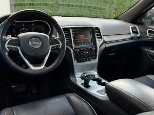 Pelēks Jeep Grand Cherokee 2014 Jelgava, ar dzinēja tilpumu 3.00 L un nobraukumu 214 tūkst. km par 13900 €, foto 17 vietnē AUTOMOTO.COM.LV