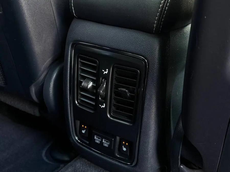 Pelēks Jeep Grand Cherokee 2014 Jelgava, ar dzinēja tilpumu 3.00 L un nobraukumu 214 tūkst. km par 13900 €, foto 20 vietnē AUTOMOTO.COM.LV