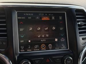 Pelēks Jeep Grand Cherokee 2014 Jelgava, ar dzinēja tilpumu 3.00 L un nobraukumu 214 tūkst. km par 13900 €, foto 31 vietnē AUTOMOTO.COM.LV