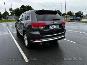 Pelēks Jeep Grand Cherokee 2014 Tallina, ar dzinēja tilpumu 3.00 L un nobraukumu 350 tūkst. km par 9000 €, foto 8 vietnē AUTOMOTO.COM.LV